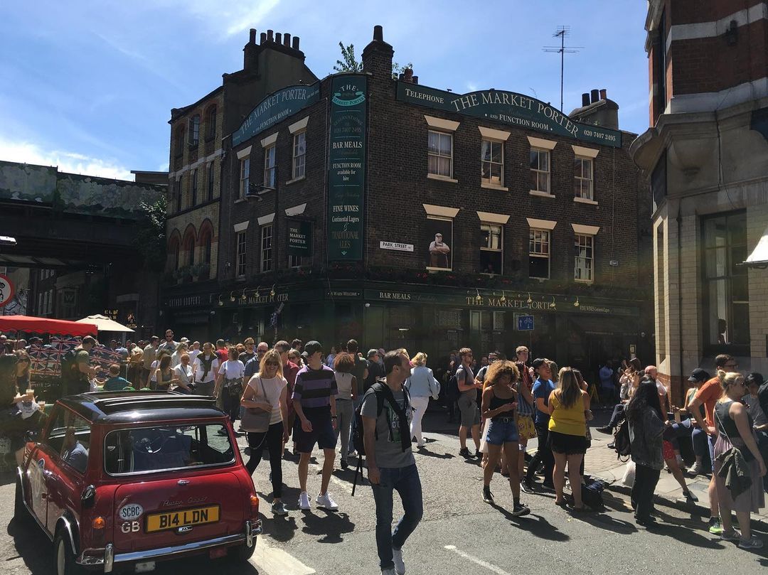 Ale Trail Pub Crawl Tour London by smallcarBIGCITY